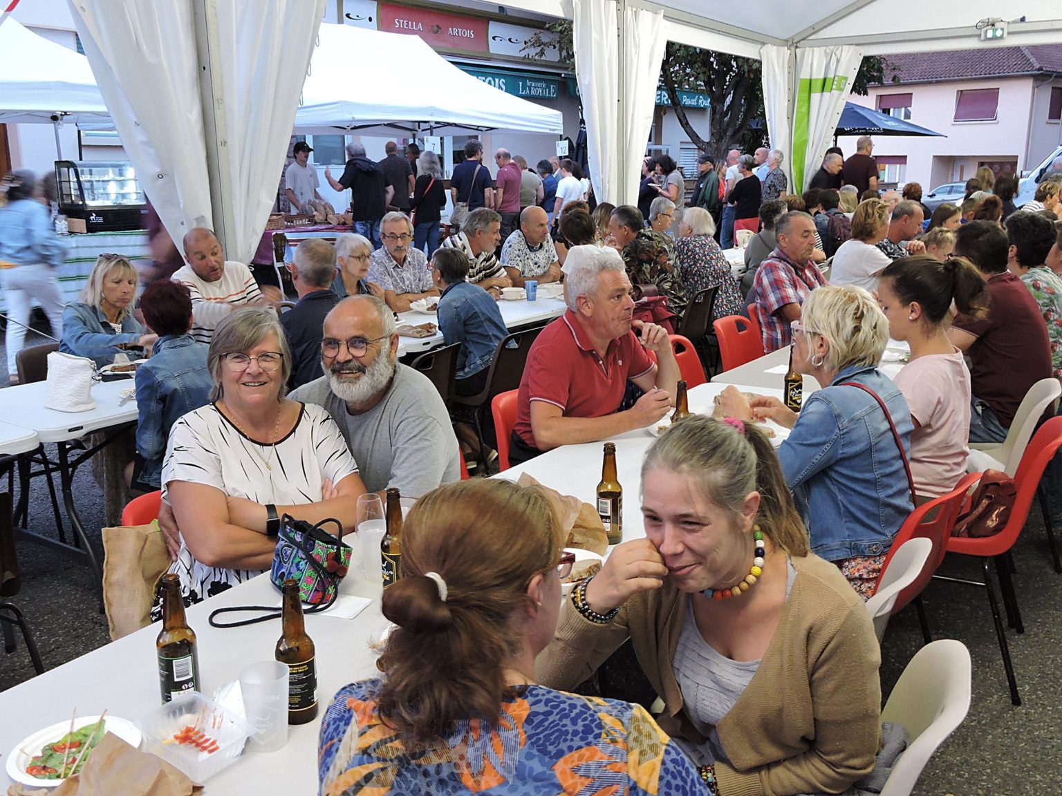 Un agréable marché des producteurs | Arthez mon village – Site d ...
